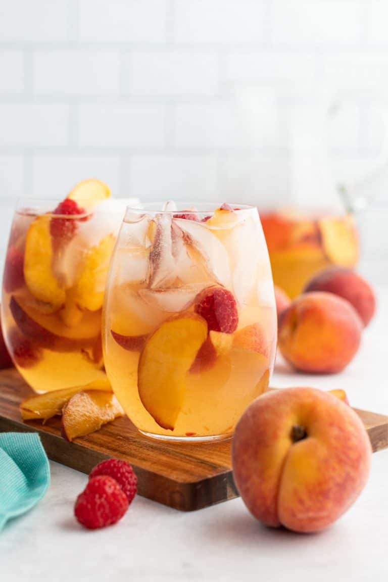Raspberry Peach Moscato Punch with Video • Bread Booze Bacon